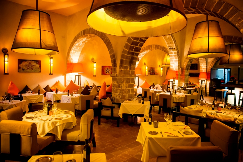 Visit by pictures the Table Madada, the seafood restaurant.